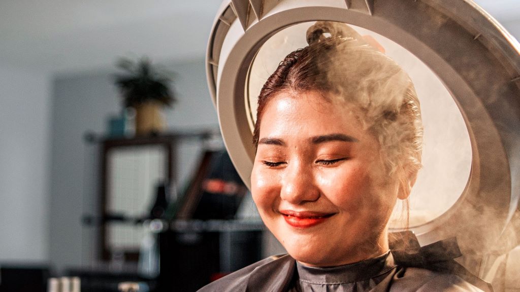 Japanese scalp steaming therapy full process - House Needy